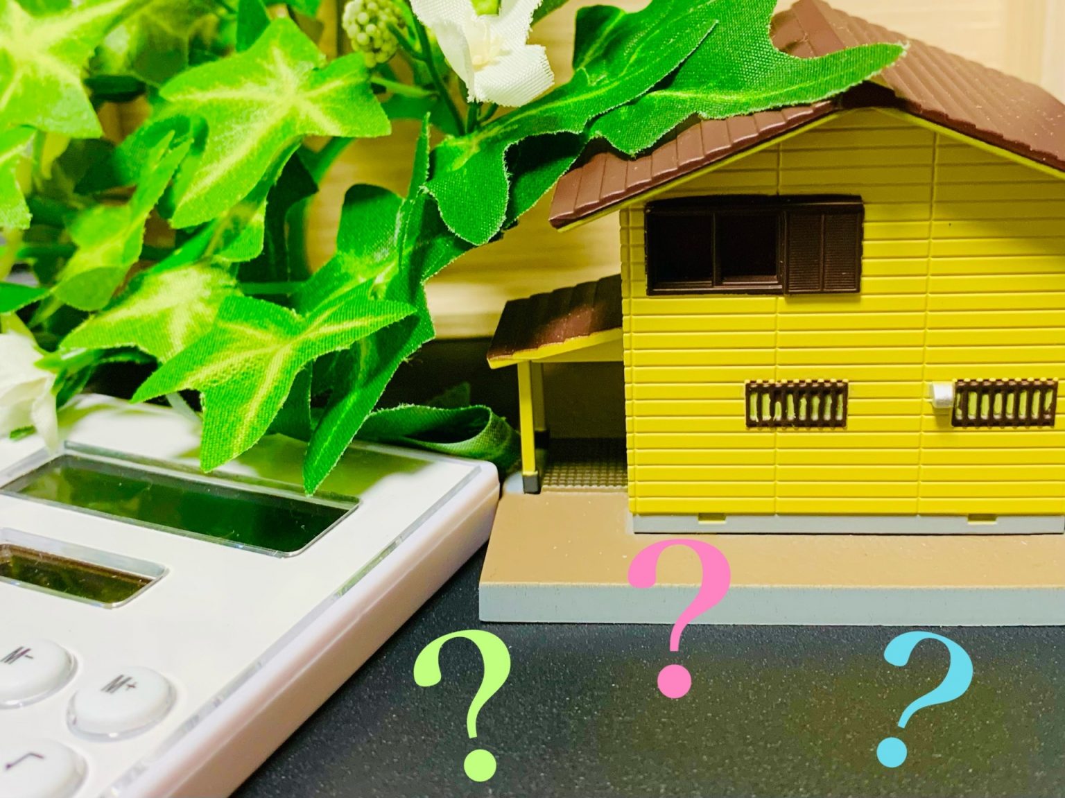 壁紙張り替えのリフォーム費用は？広さ別の費用相場とDIYの方法も紹介 - おうちのアラート by uloie